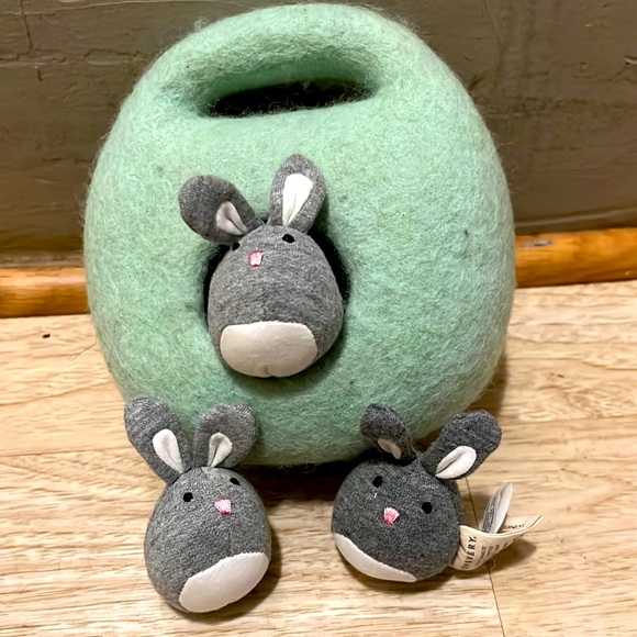 LoveEvery | Toys | Lovevery Bunnies In A Felt Burrow | Poshmark